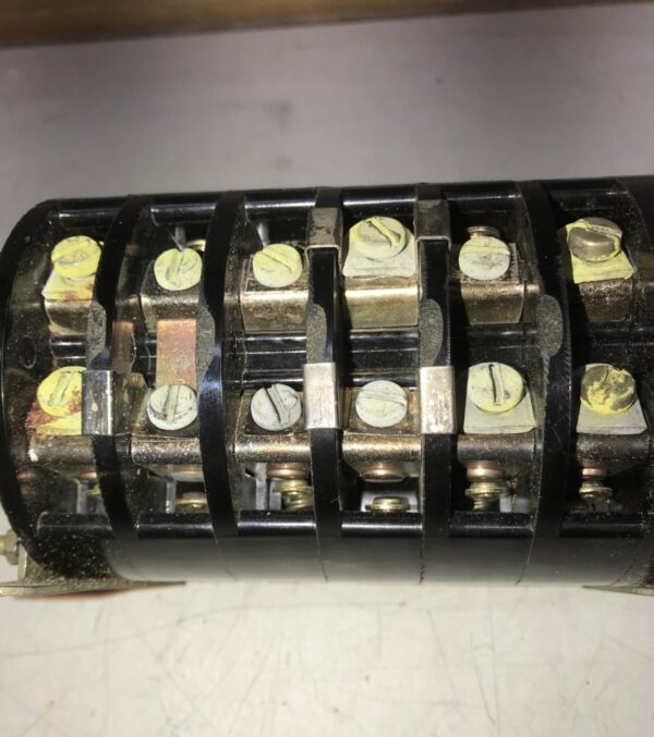 Katko kytkin NKEK 325/021 varaosiksi - Purkukolmio Oy